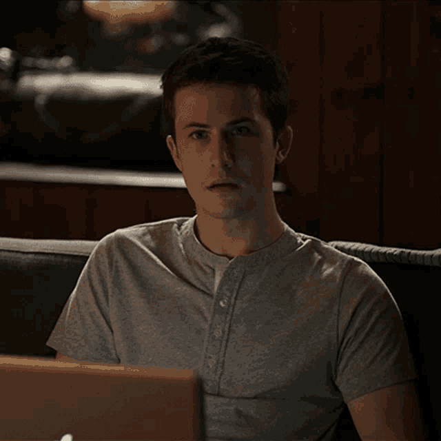 Are You Sure Tyler Shultz Are You Sure Tyler Shultz Dylan Minnette Descubre Y Comparte