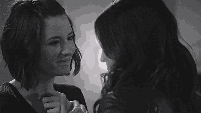 Sanvers Alex Danvers Sanvers Alex Danvers Maggie Sawyer Откриване и споделяне на файлове