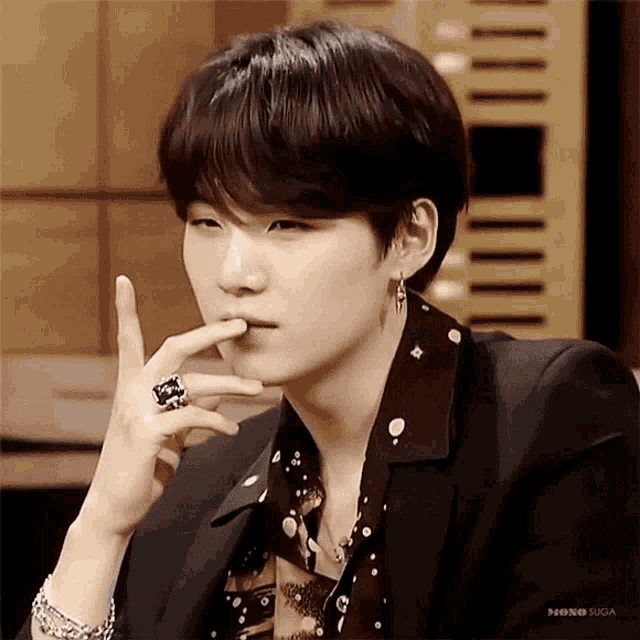 Suga Bts Suga Bts 탐색 및 공유