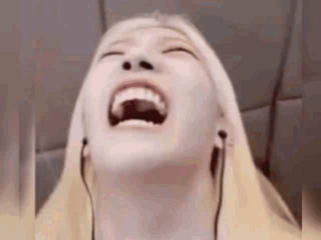 Kim Lip Kim Lip Meme Kim Lip Kim Lip Meme Meme ዎችን ያግኙ እና ያጋሩ