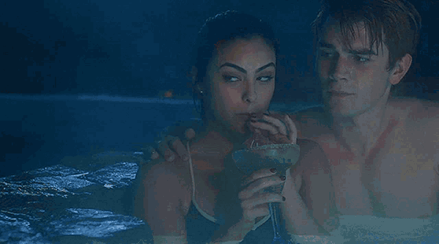 Jeronica Vughead GIF - Jeronica Vughead Riverdale - Discover & Share GIFs