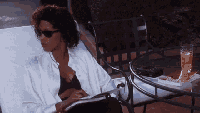 Whitney Houston Whitney Whitney Houston Whitney Nippy Ləri Kəşf Edin Və Paylaşın